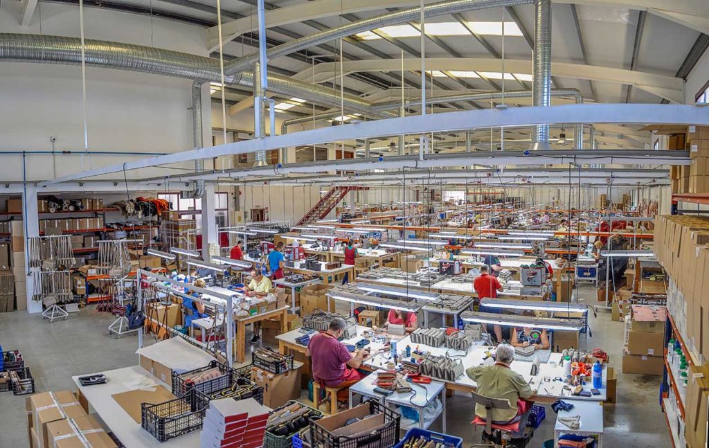 Cache Artesanos – Piel & Marroquinería